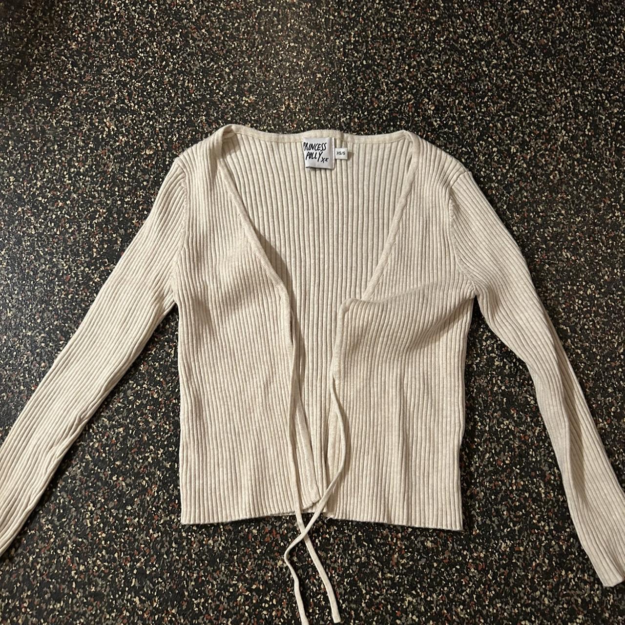 princess polly tie front top, ships free! fits xs-s - Depop