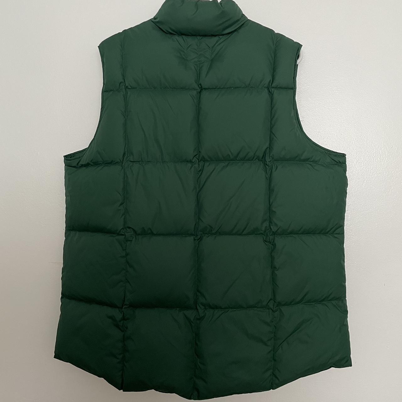 Forest green puffer vest in size 1XL. Very good... - Depop
