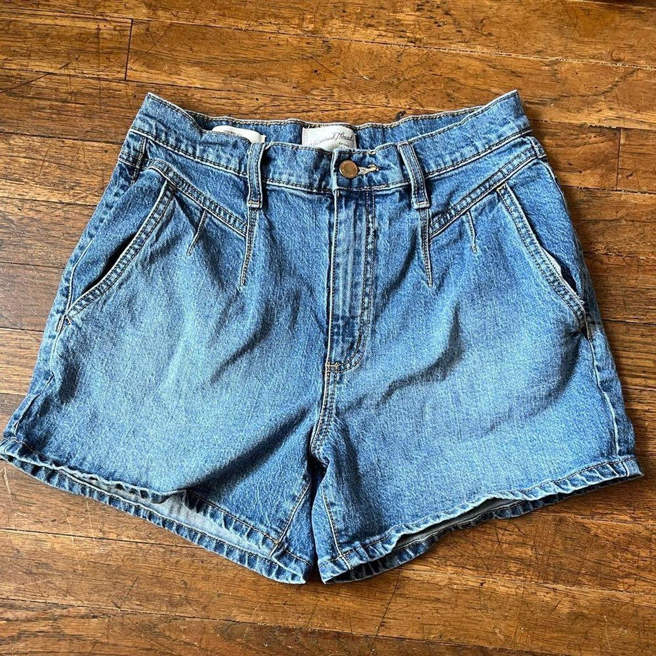 Universal Thread Women's Blue Shorts | Depop