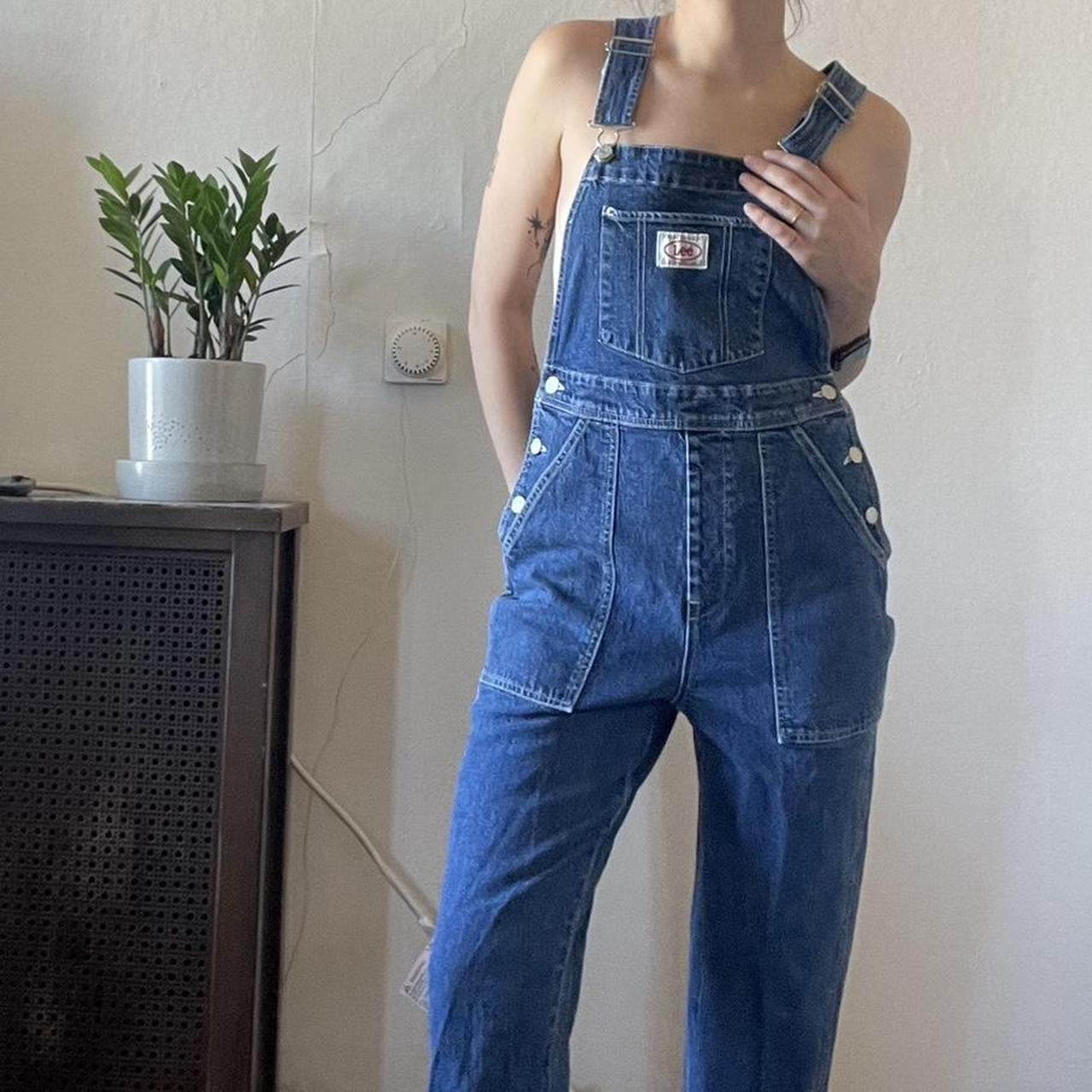 classic lee denim overalls. i’ve only worn these a... - Depop