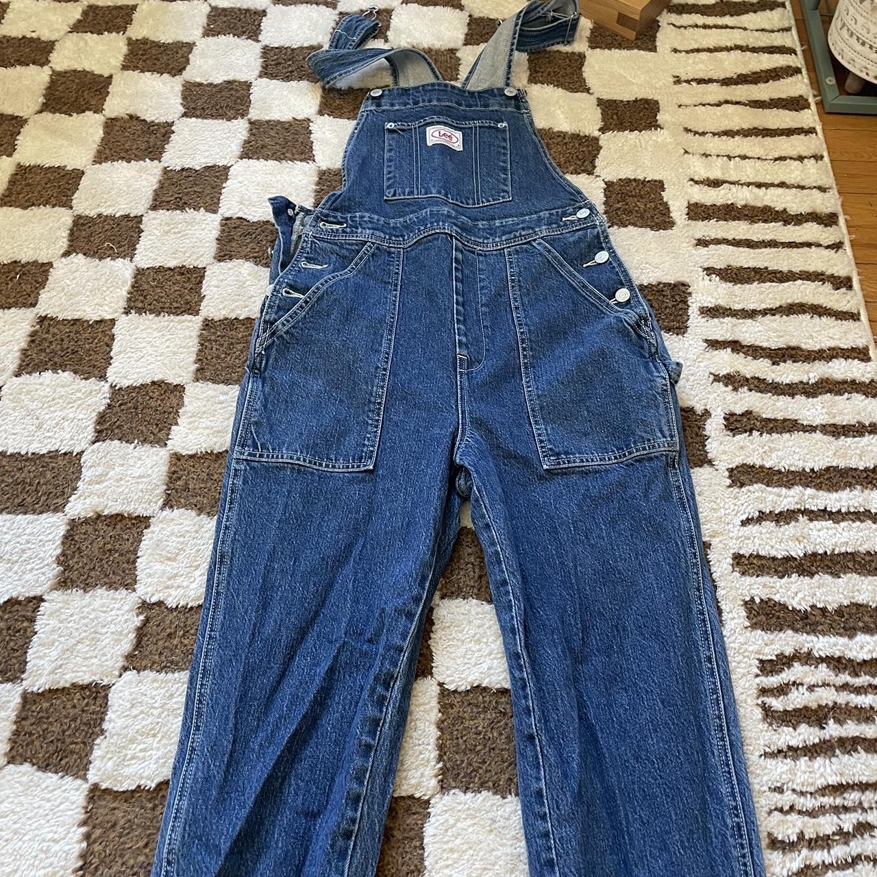 classic lee denim overalls. i’ve only worn these a... - Depop