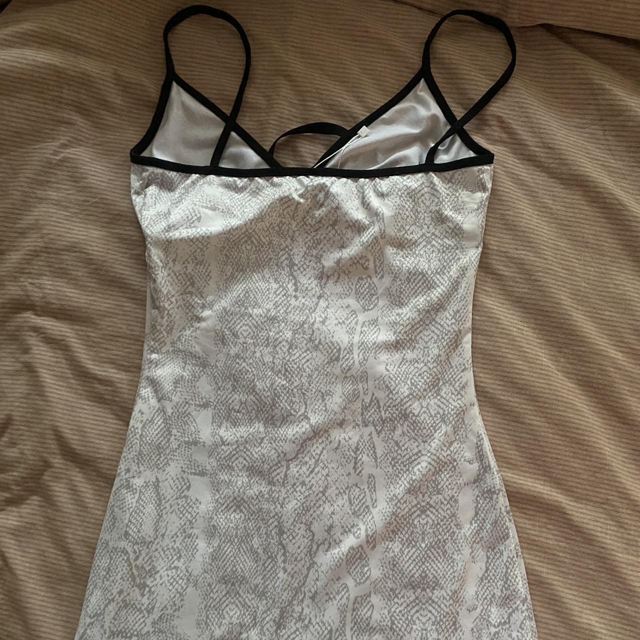 Super cute grey snakeskin dress with a lace trim and... - Depop
