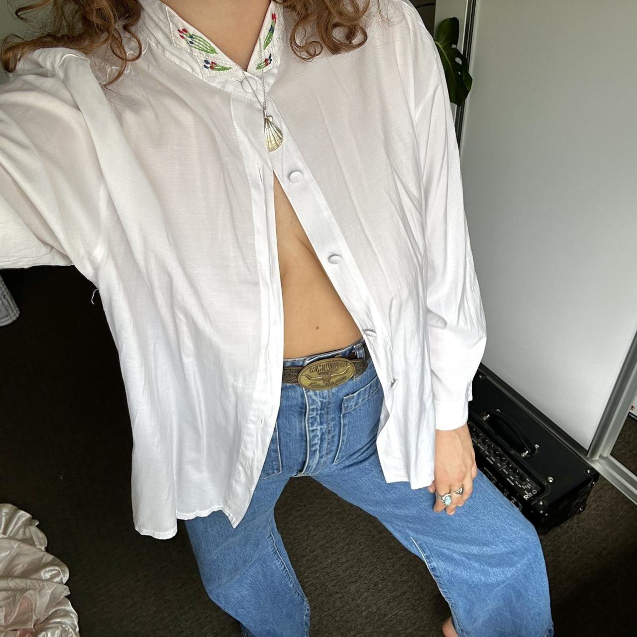 A simple cotton white button up with the cutest... - Depop