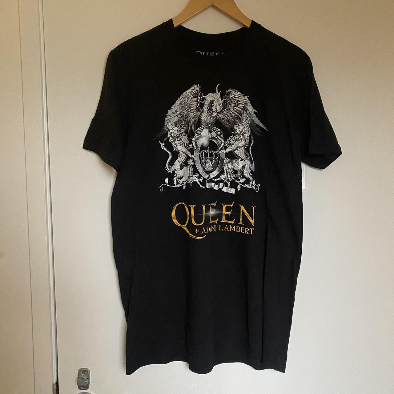 Queen + Adam Lambert Band Tee size L From the 2020... - Depop