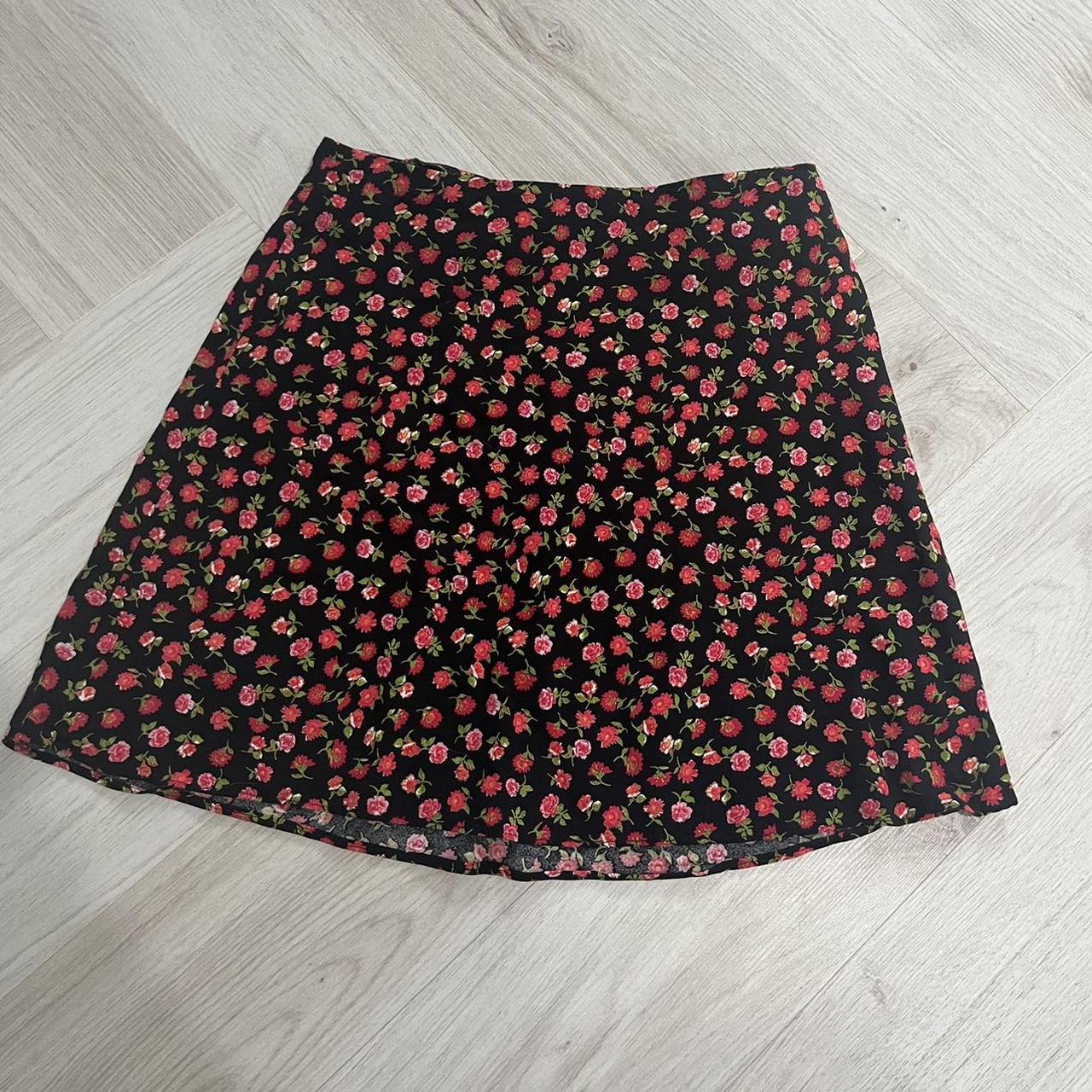 Primark Women's Black and Red Skirt | Depop