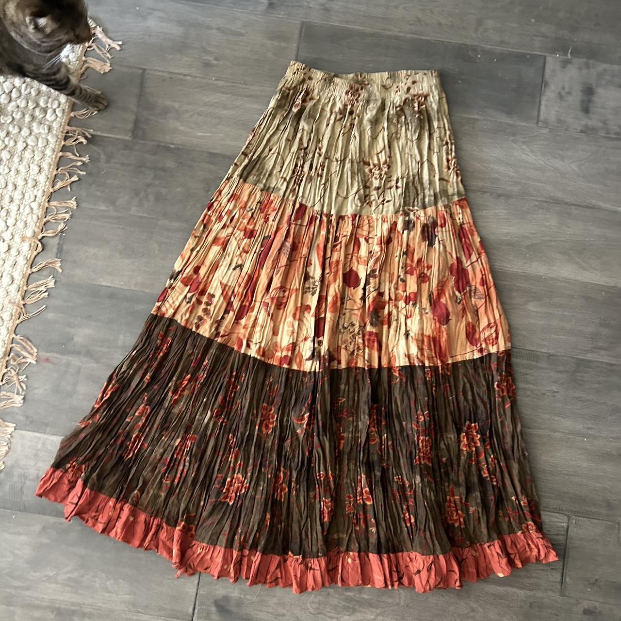 Flowy Fall Skirt 🍁 Very twirly and sweet maxi... - Depop