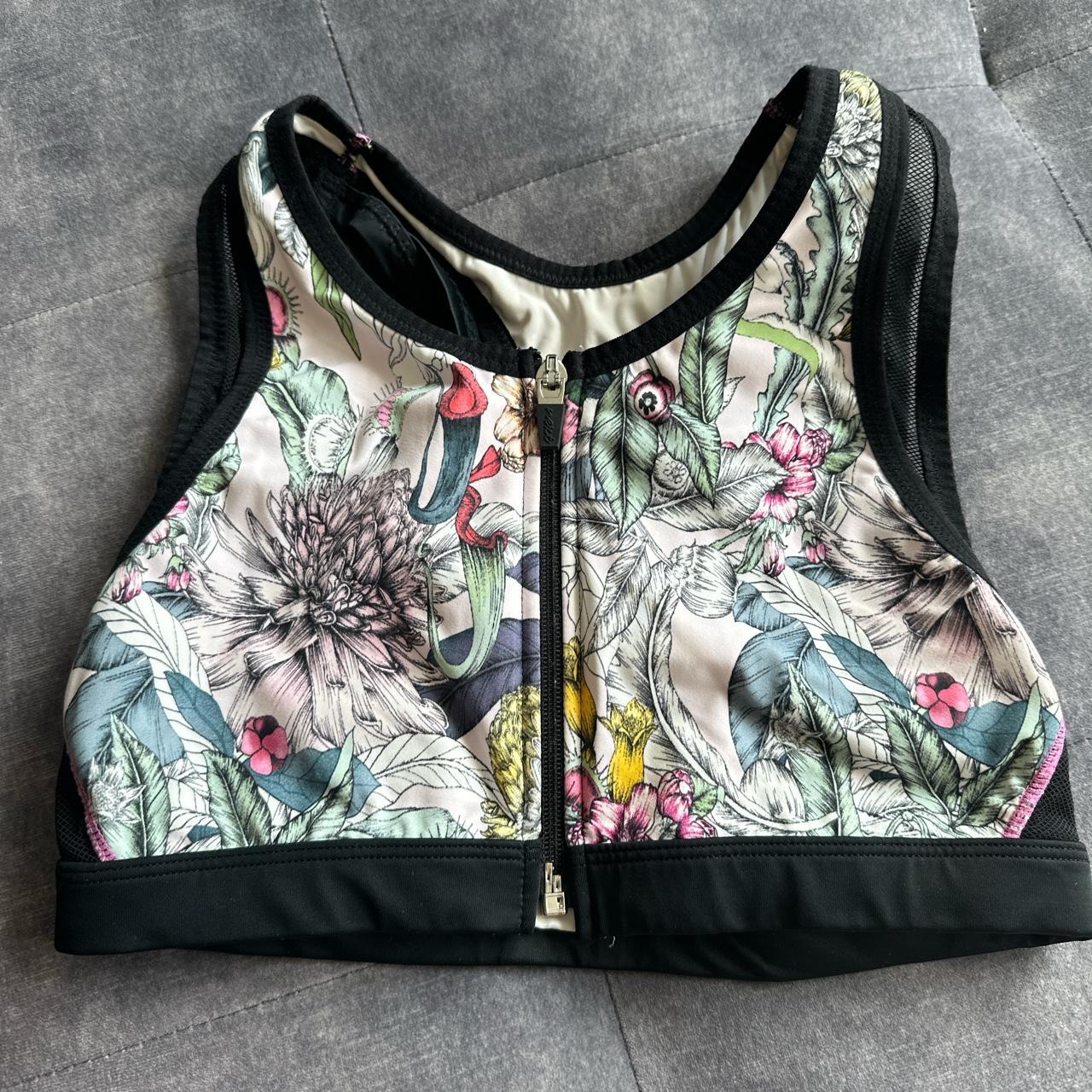 PATTERNED SPORTS BRA #zip #bra #sports #sportsbra... - Depop