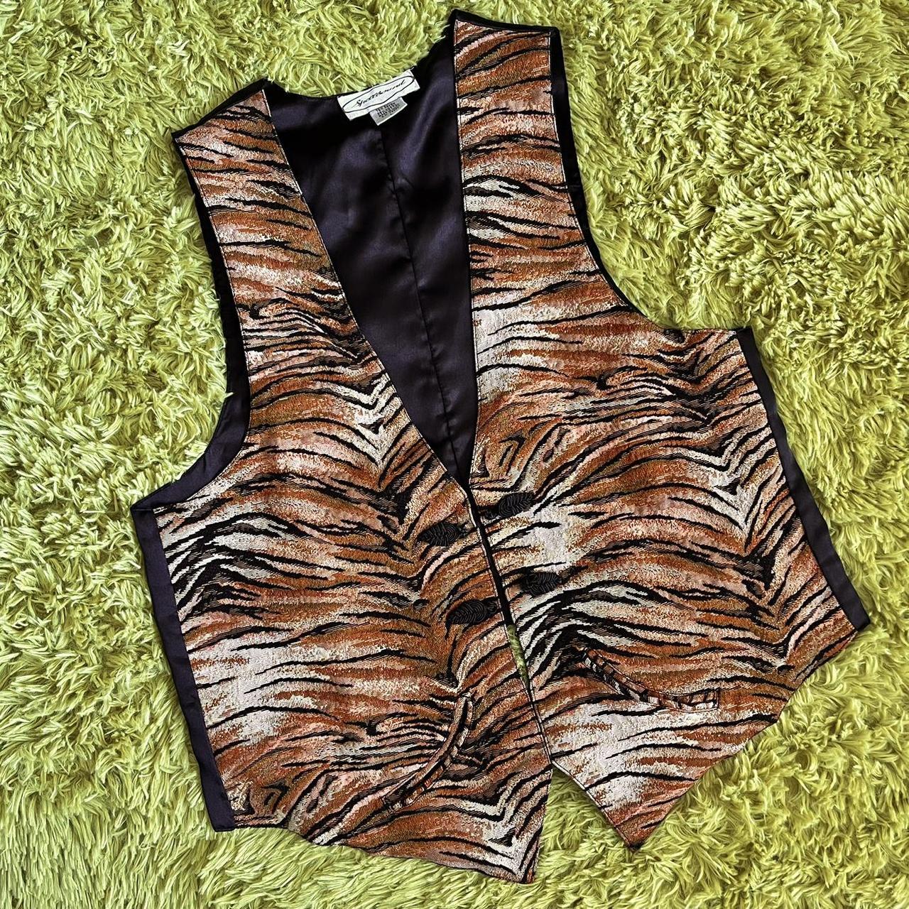 🐅 TIGER PRINT VEST 🐅 Insane piece right here!! Wear... - Depop
