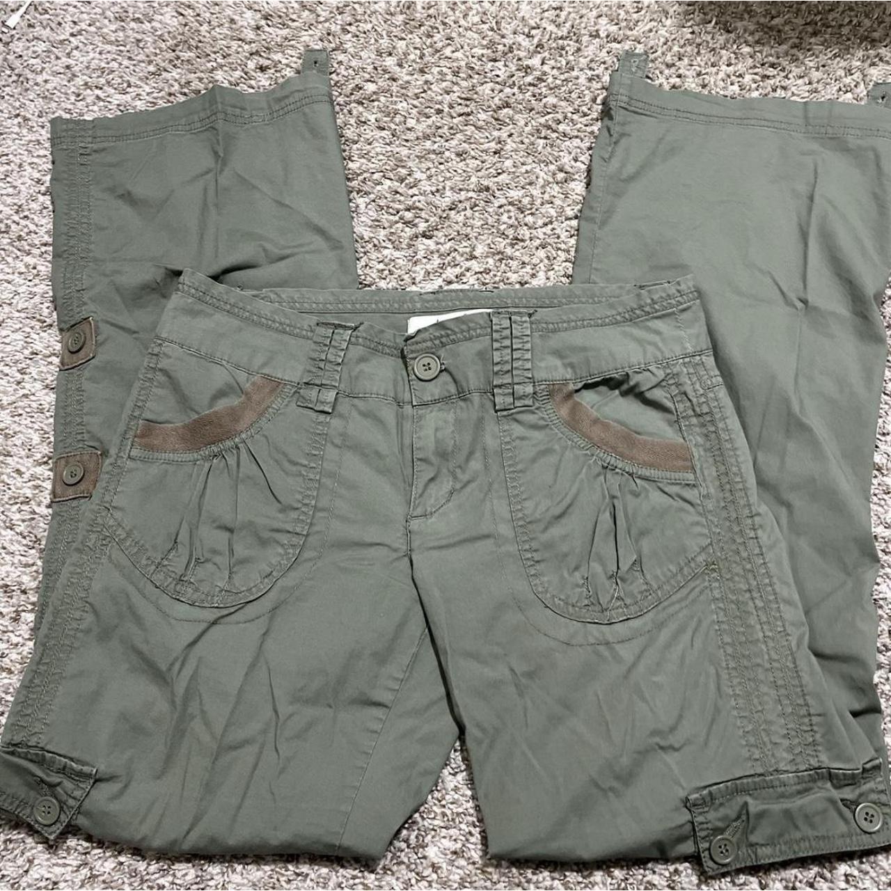 American Rag Cie Women's Khaki and Green Trousers | Depop