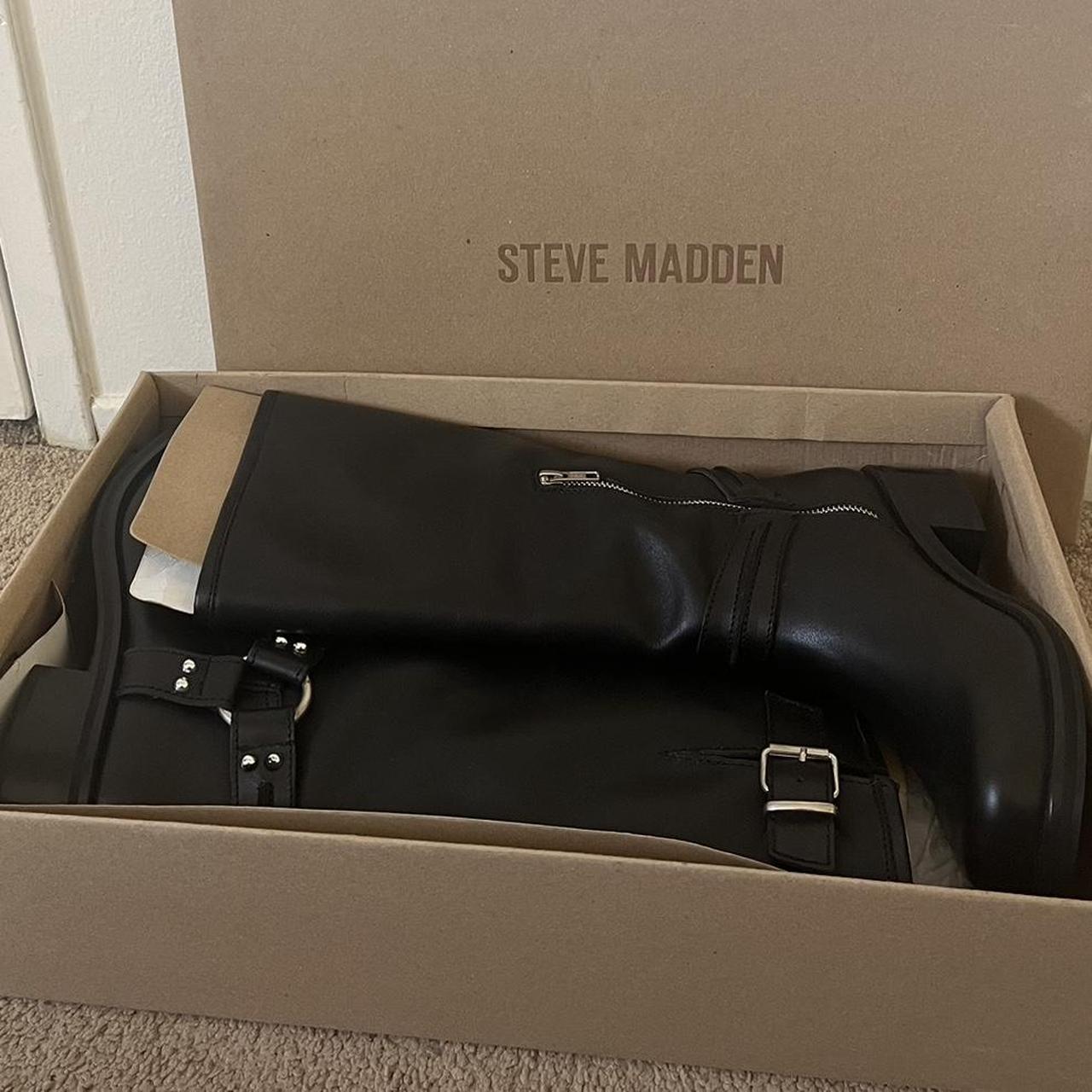 Black leather Steve Madden ankle boots with buckle... - Depop