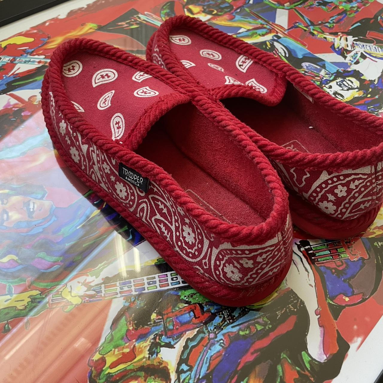 Trooper american slippers. women’s 7. condition is... - Depop
