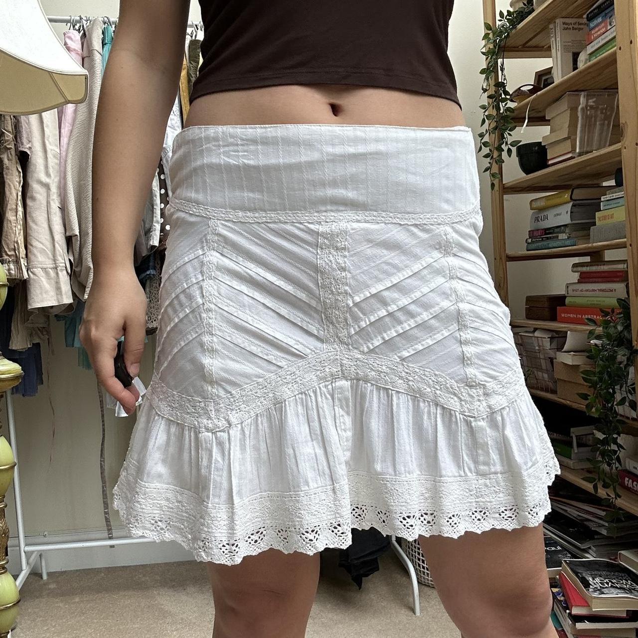 Y2k vintage white cotton lace patterned mid waisted... - Depop