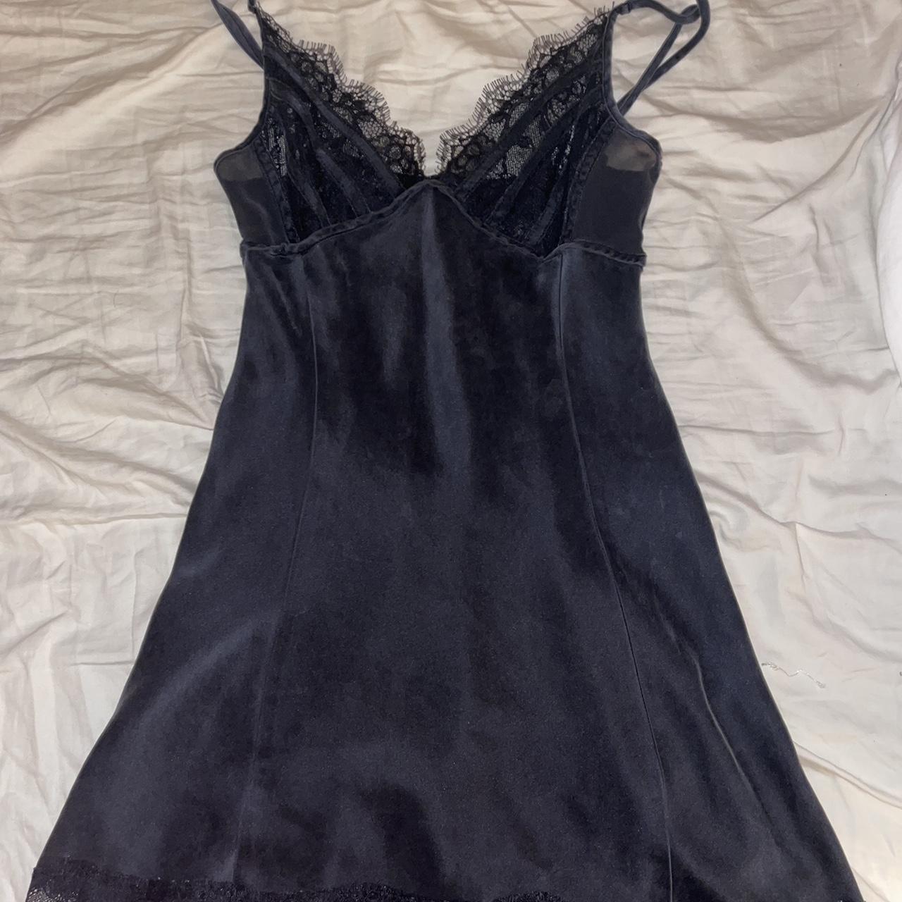 VICTORIA SECRET SILK COLLECTION GOWN SMALL the silk... - Depop
