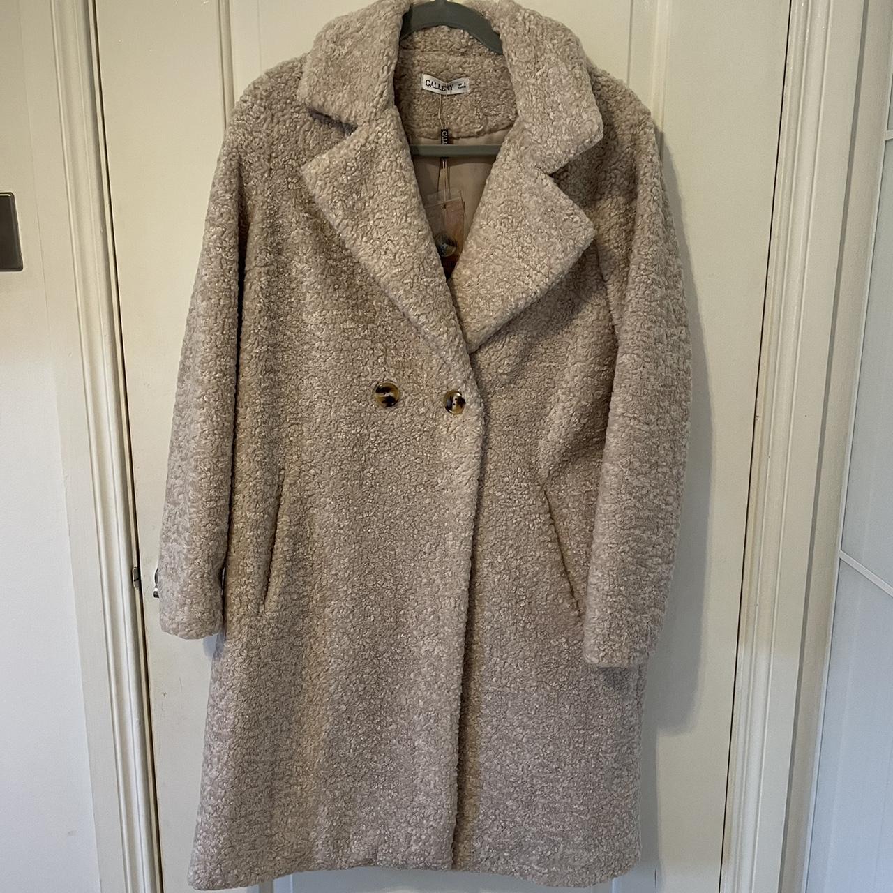 Dunnes Gallery cream teddy coat Size - 8 Brand new... - Depop