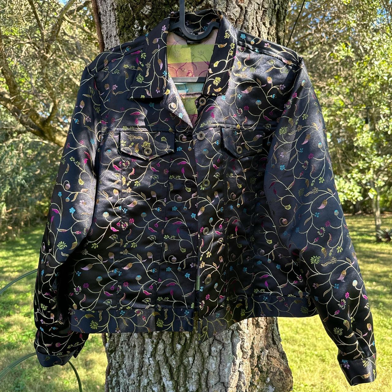 Anne Carson Oriental Vine Jacket - Petite. Made in... - Depop