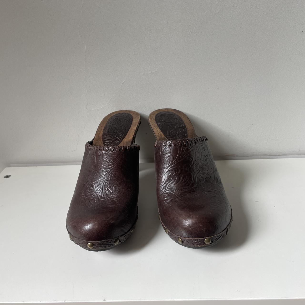 Brown 2000s clogs Beautiful design Great... - Depop