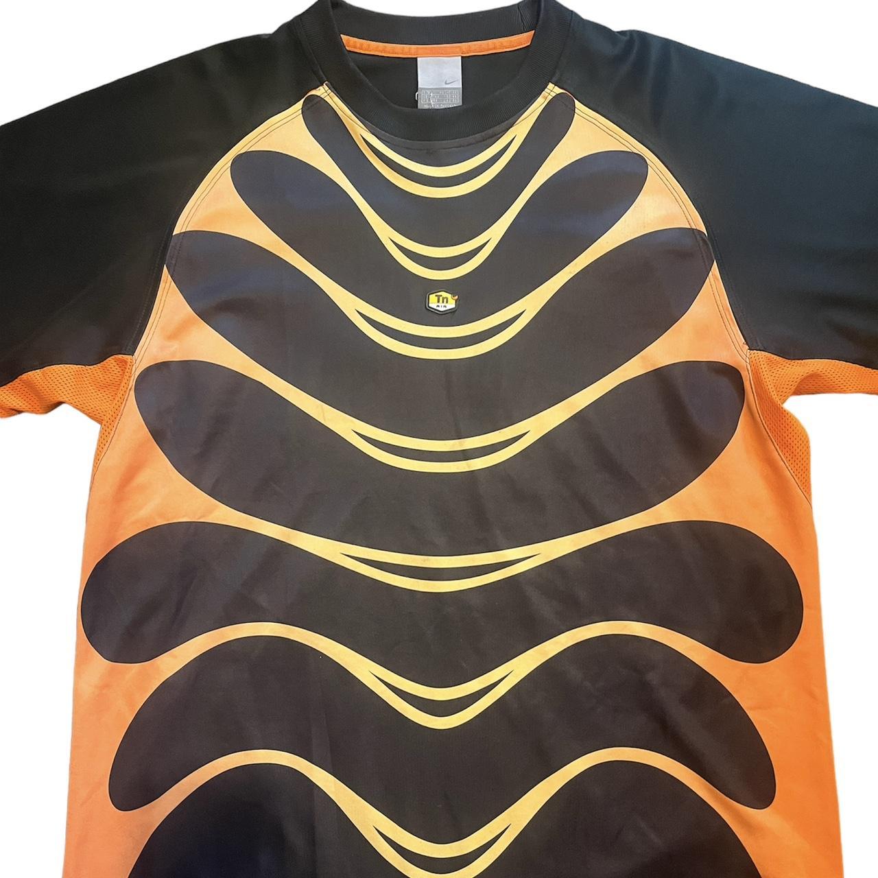 Nike tn tiger vein tee So rare Size large Send offers - Depop