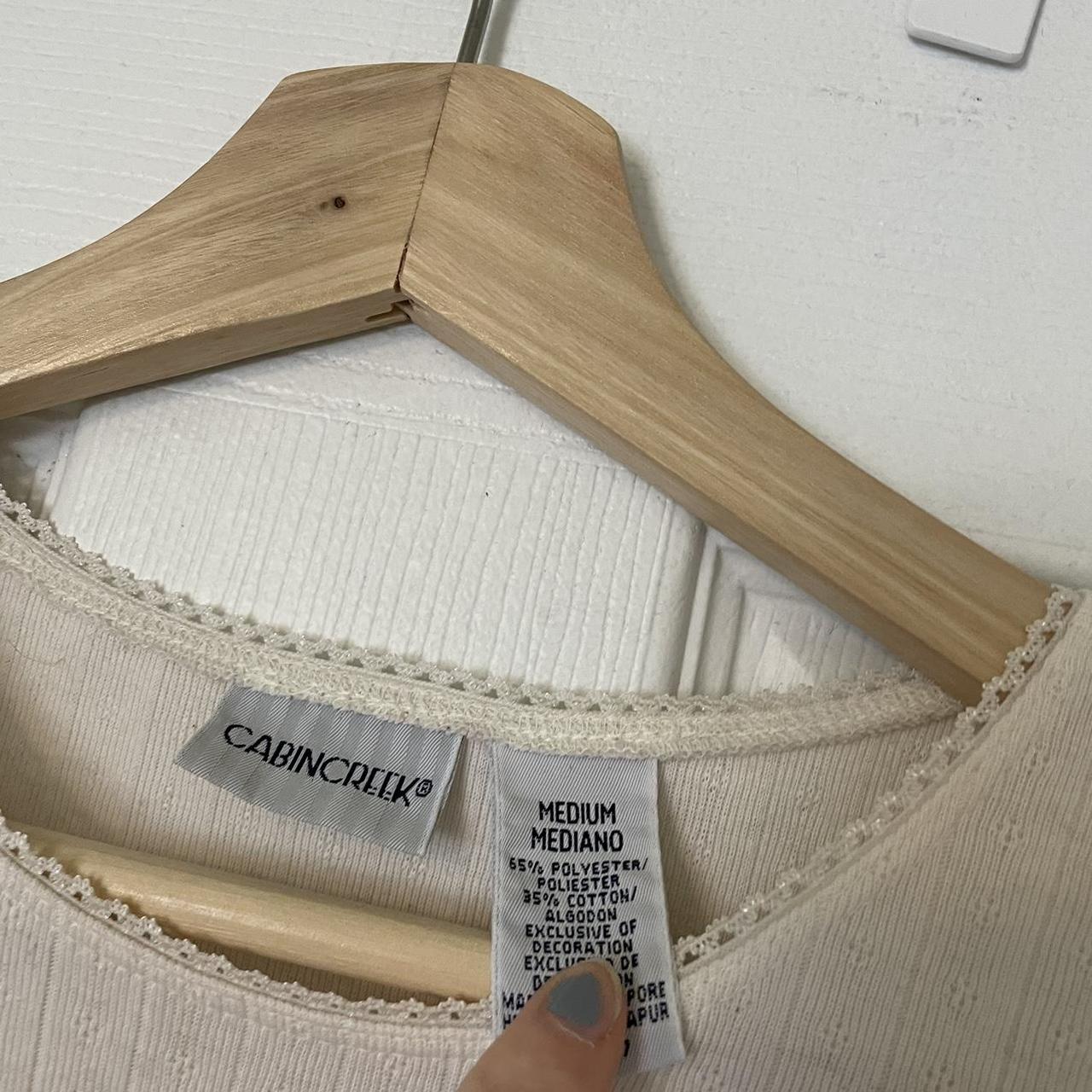 Women's Cream T-shirt | Depop