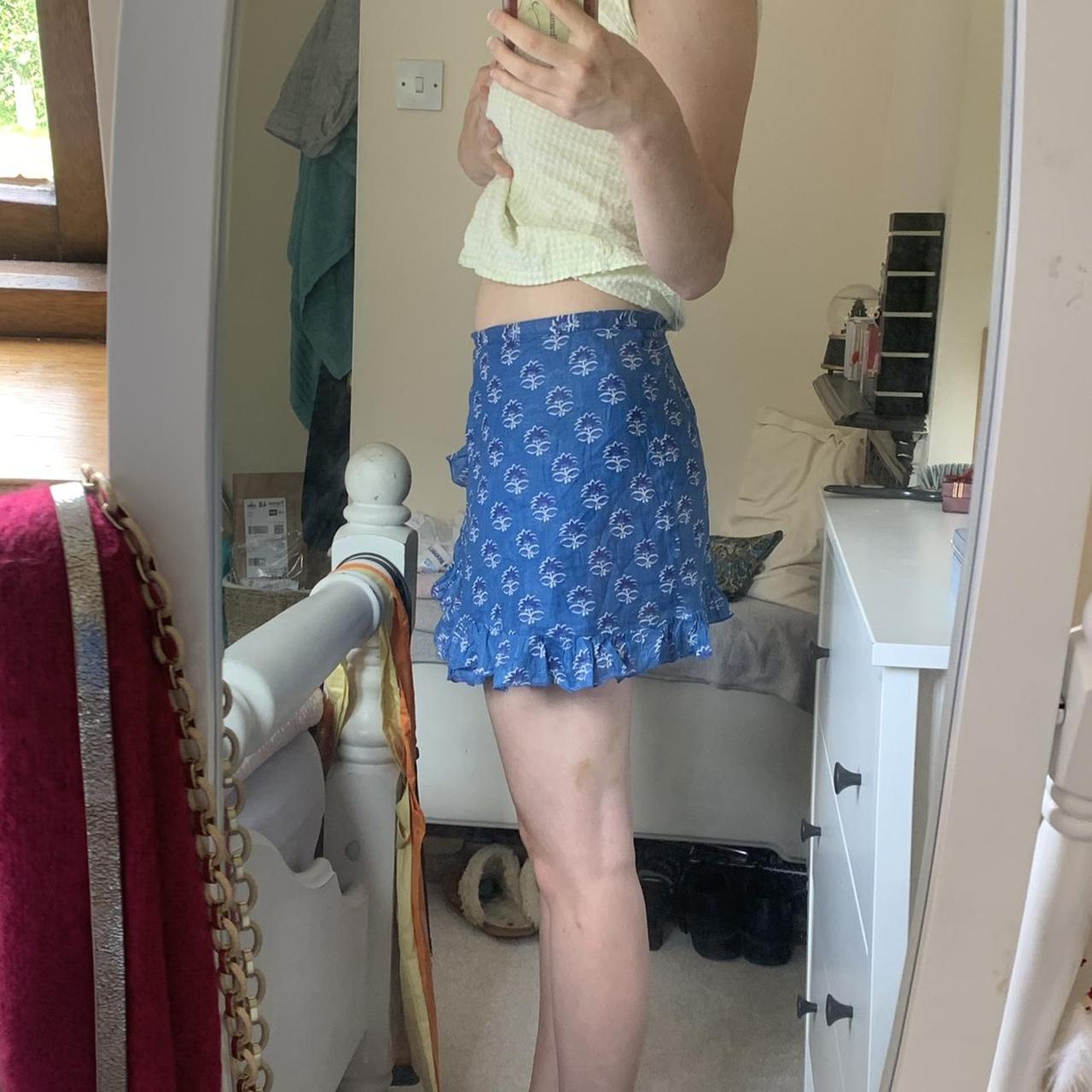 Hoboko blue block print wrap skirt - rlly nice for... - Depop