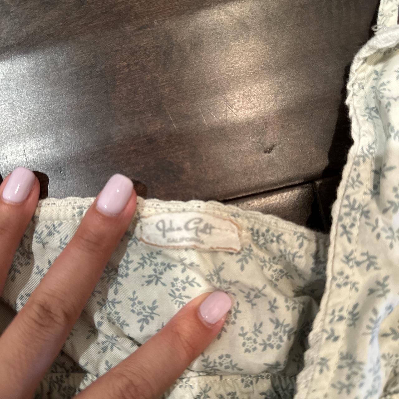 brandy melville edith top one size worn no flaws... - Depop