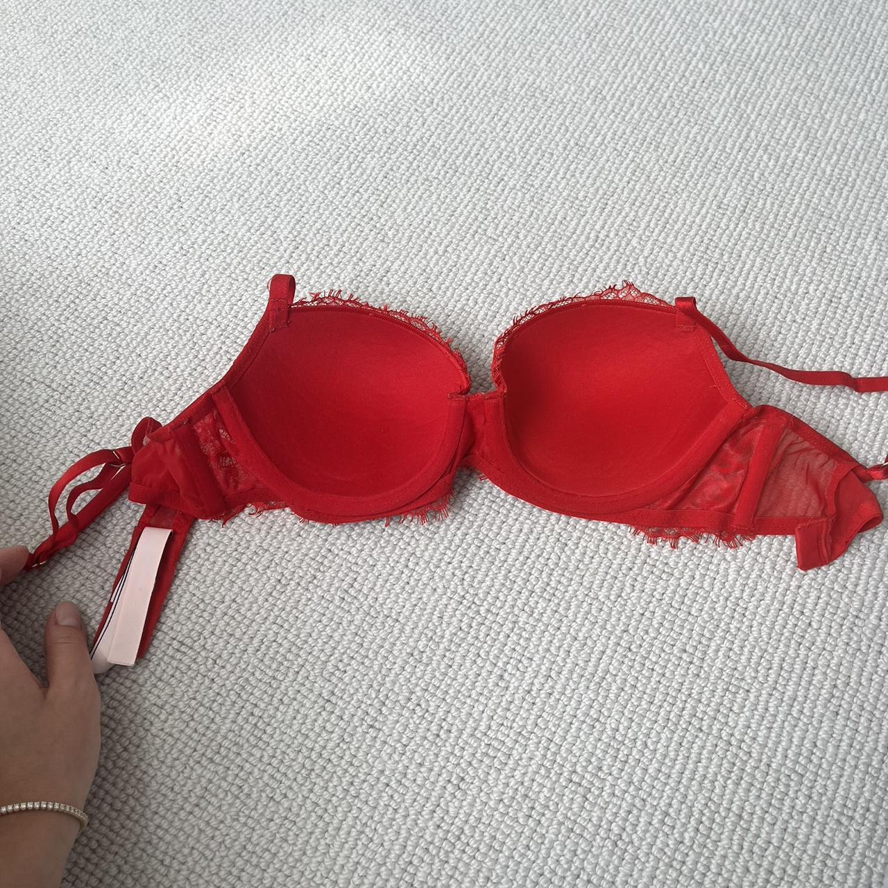 Victoria’s Secret red lace bra 32c Barely worn - Depop