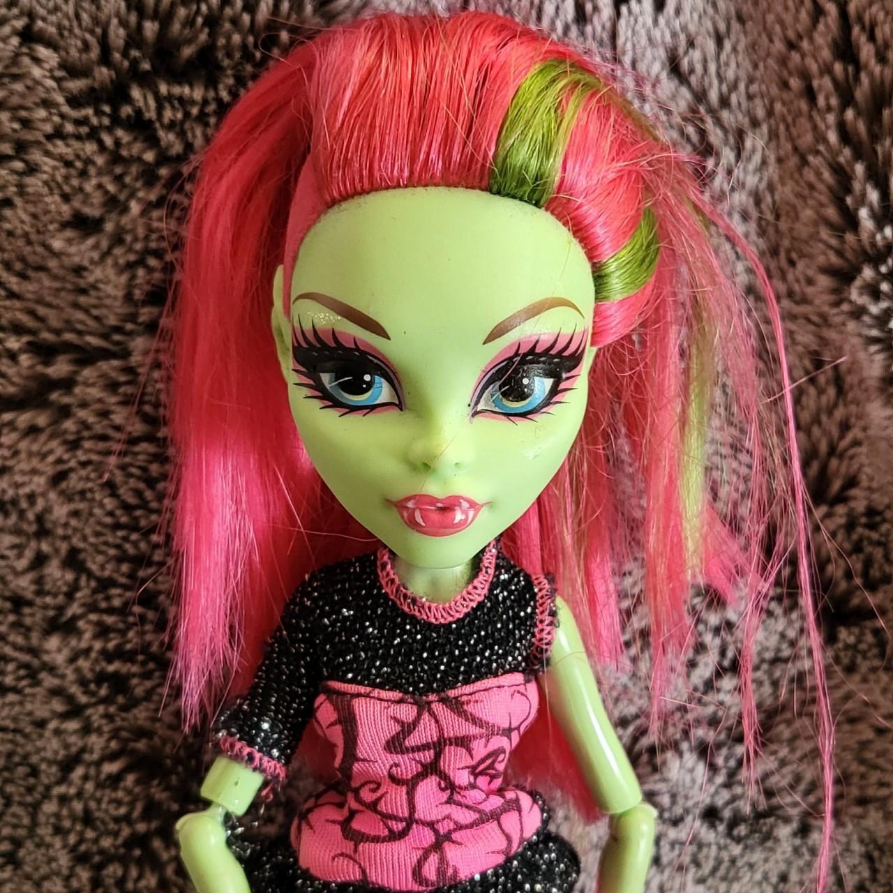 Monster High Venus Mcflytrap Ghouls Night Out Doll... - Depop