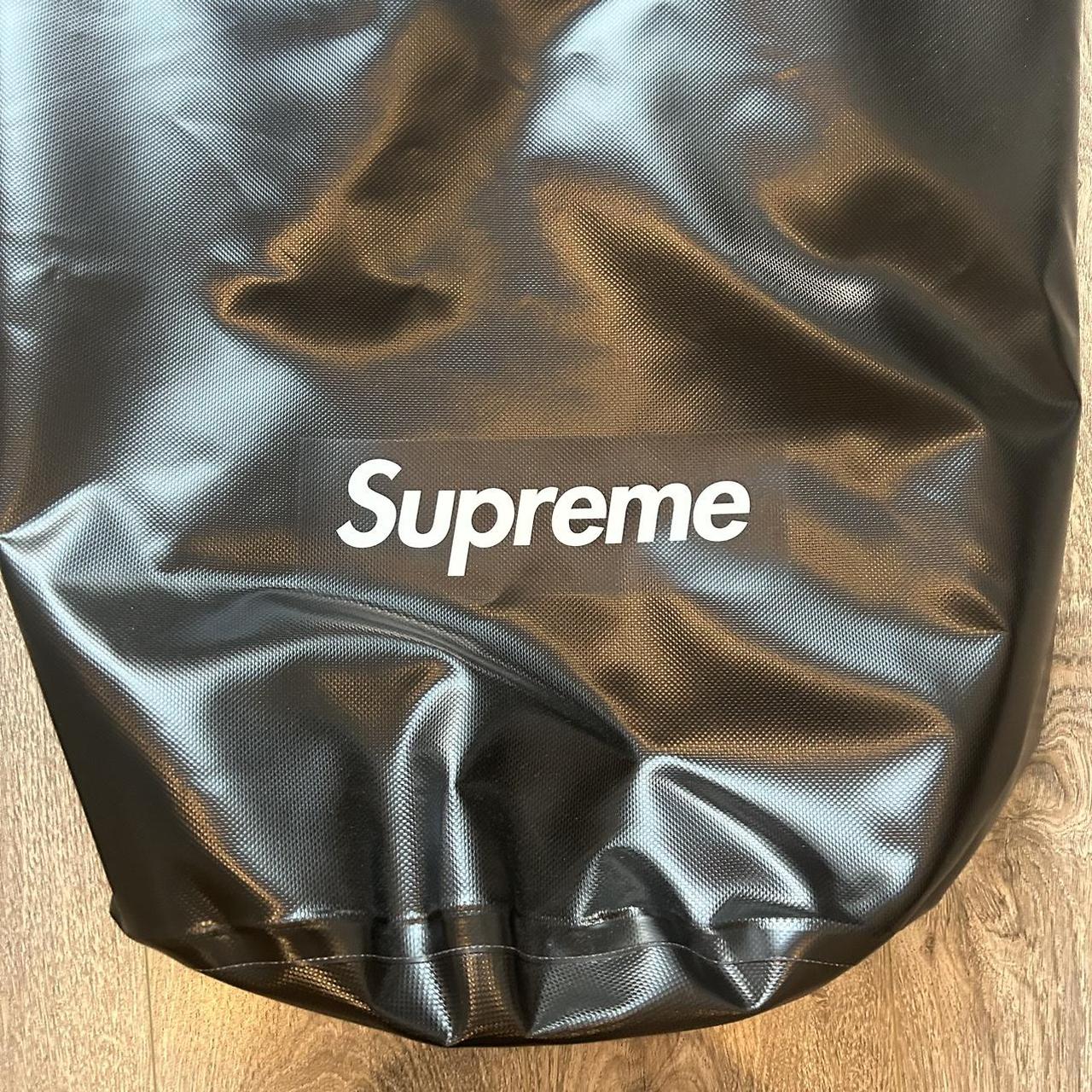 Supreme®/ORTLIEB Large Rolltop Backpack Perfect | Depop Supreme®/ORTLIEB Large Rolltop Backpack Perfect | Depop