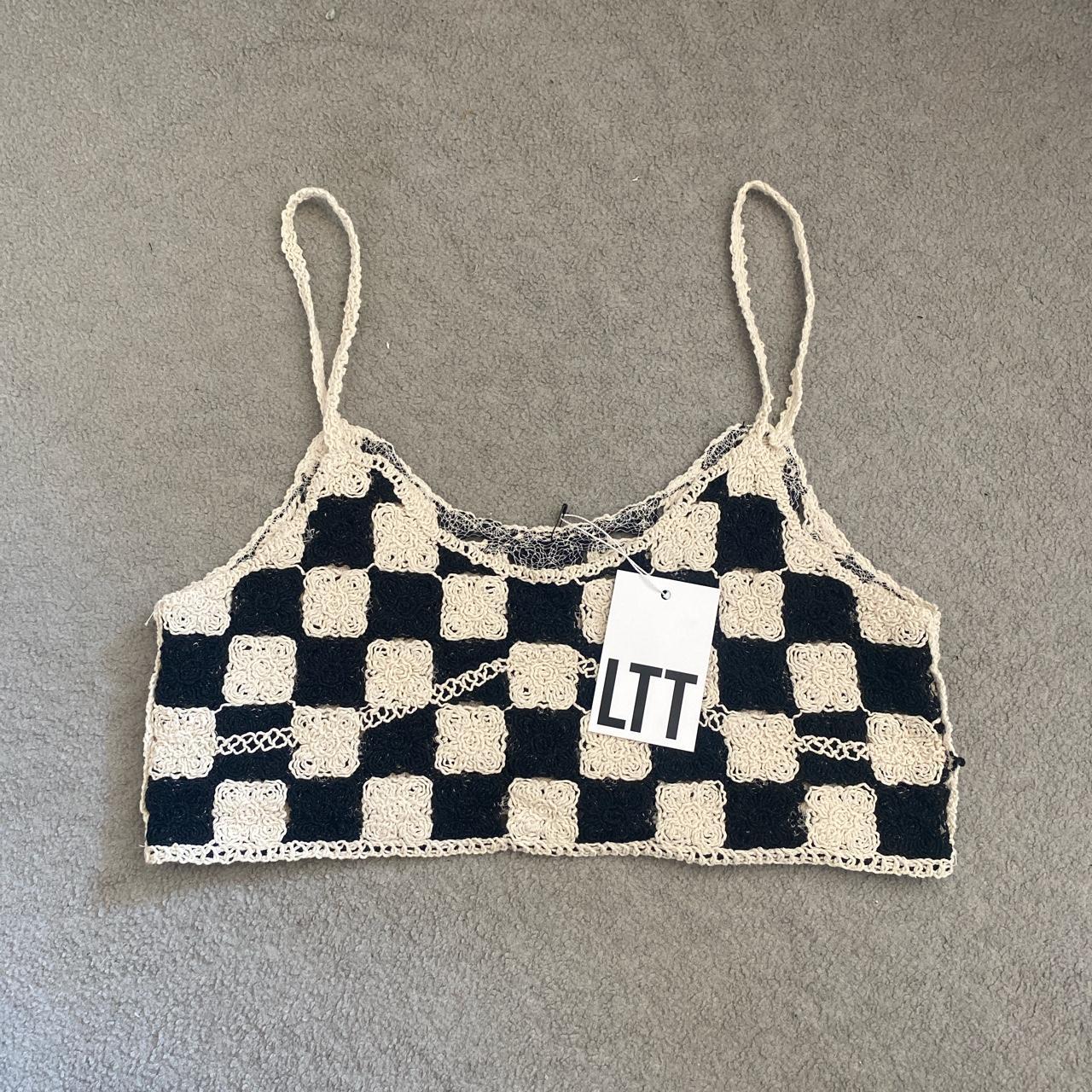 love too true cropped checkerboard tank top — never... - Depop