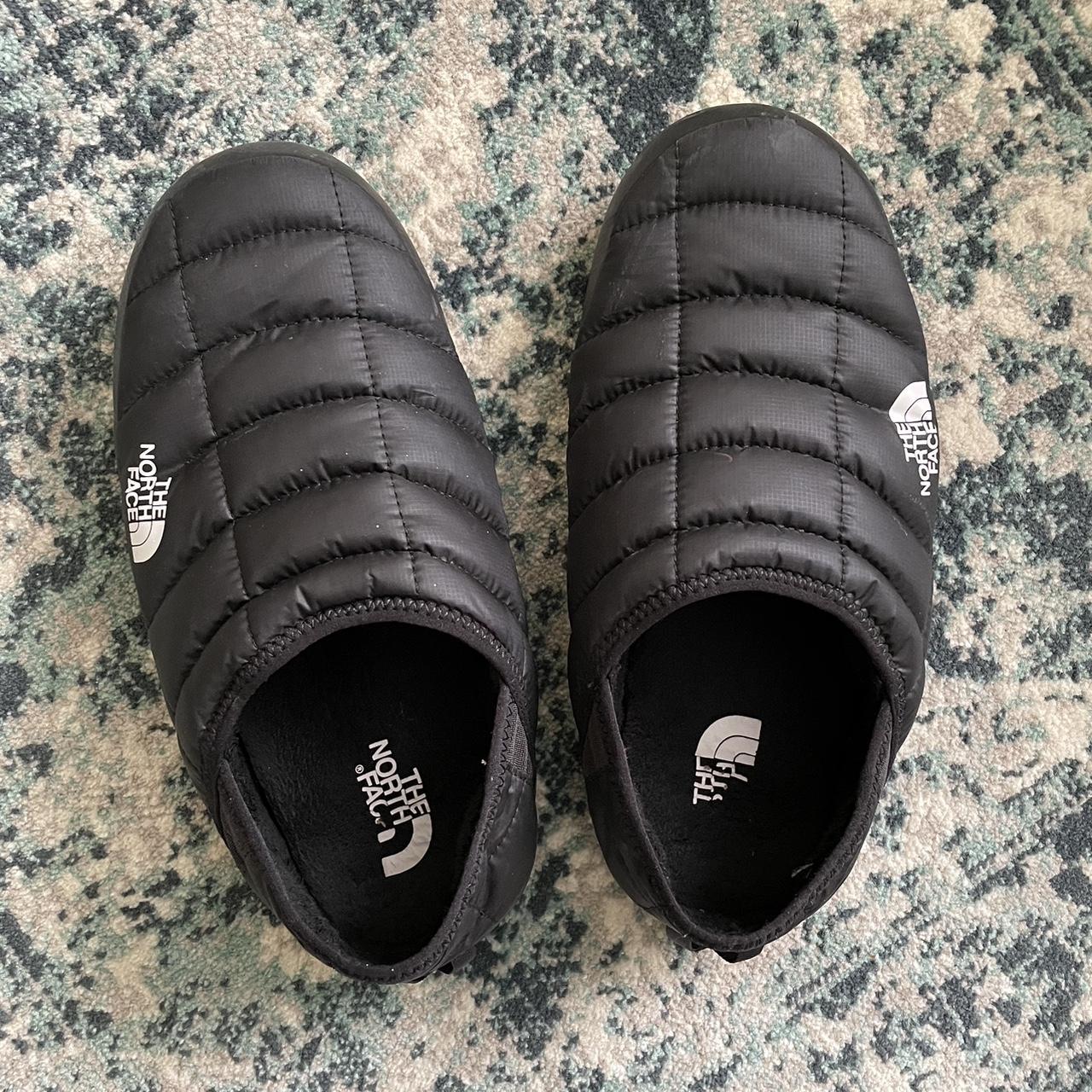 The North Face Men's Slides | Depop