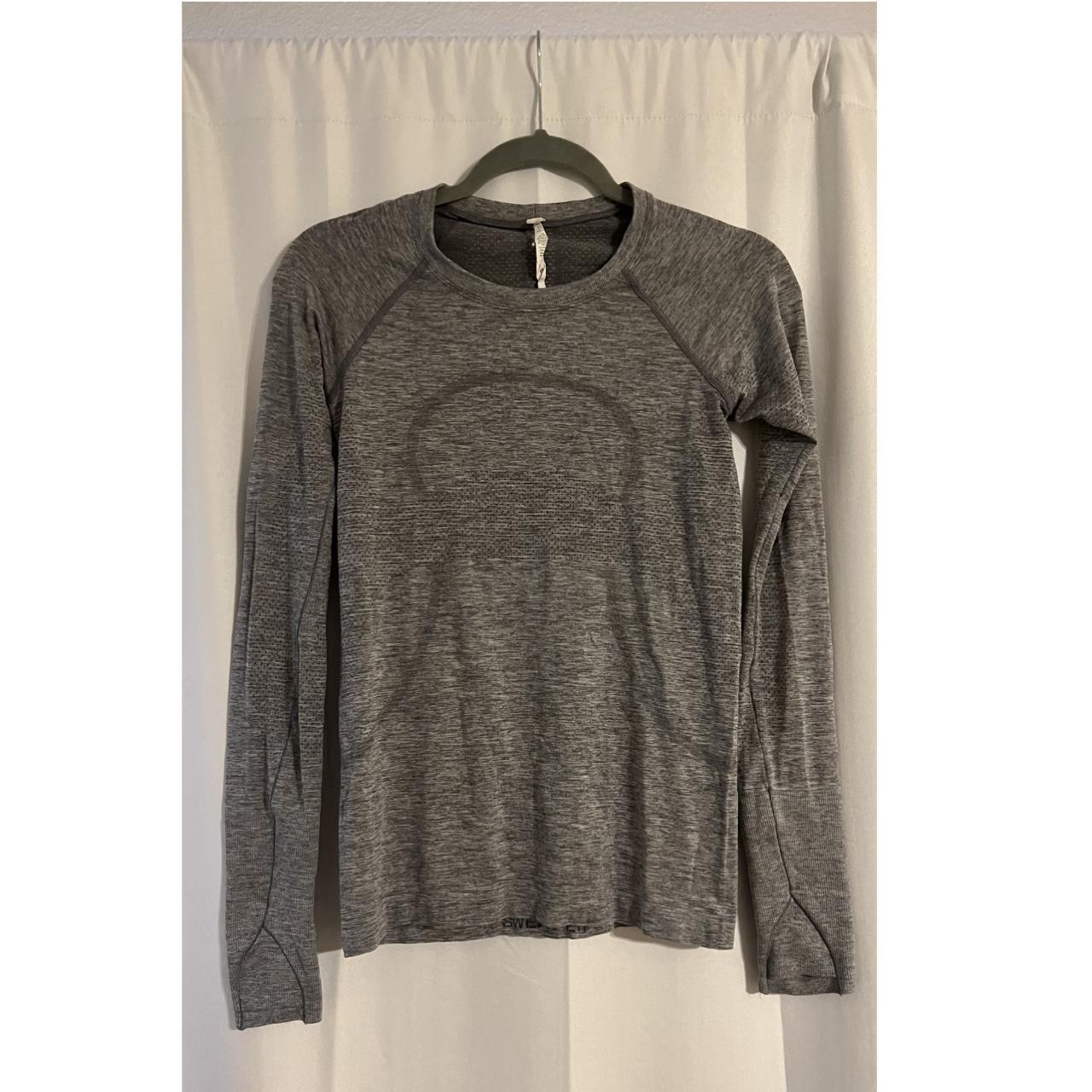 Lululemon gray long sleeve size 6 - Depop