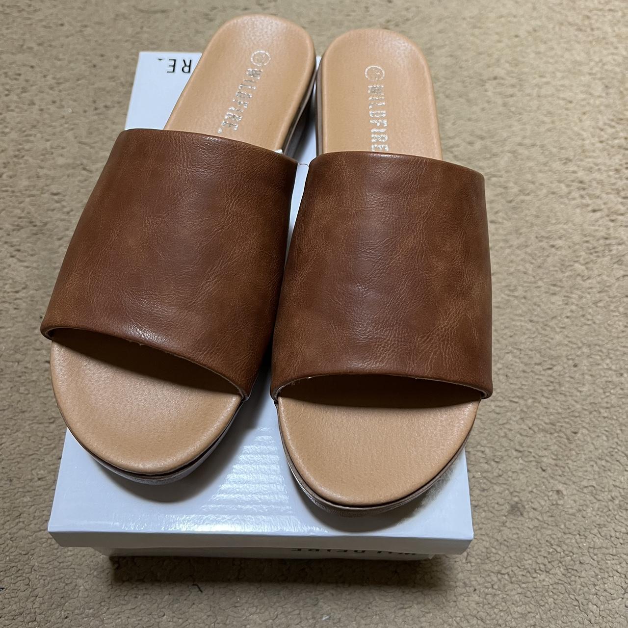 Wildfire brown platform slides Size 9 Euro 40 - Depop