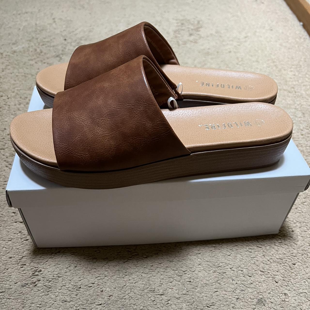 Wildfire brown platform slides Size 9 Euro 40 - Depop