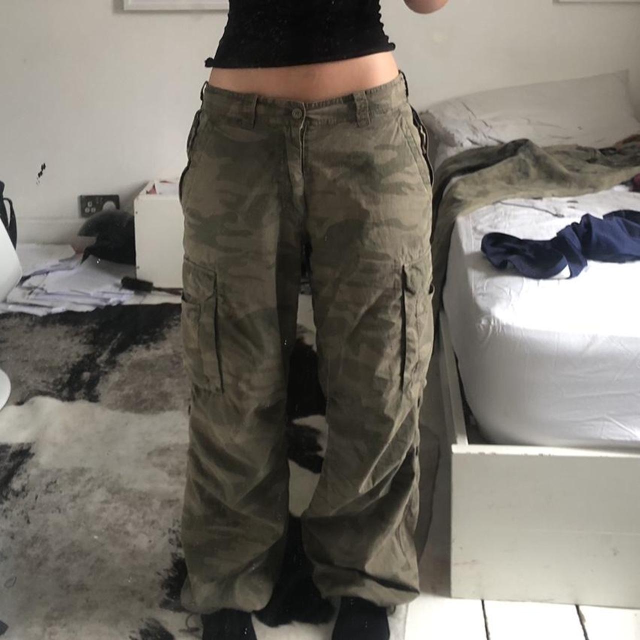 Bench Women's Khaki Trousers | Depop