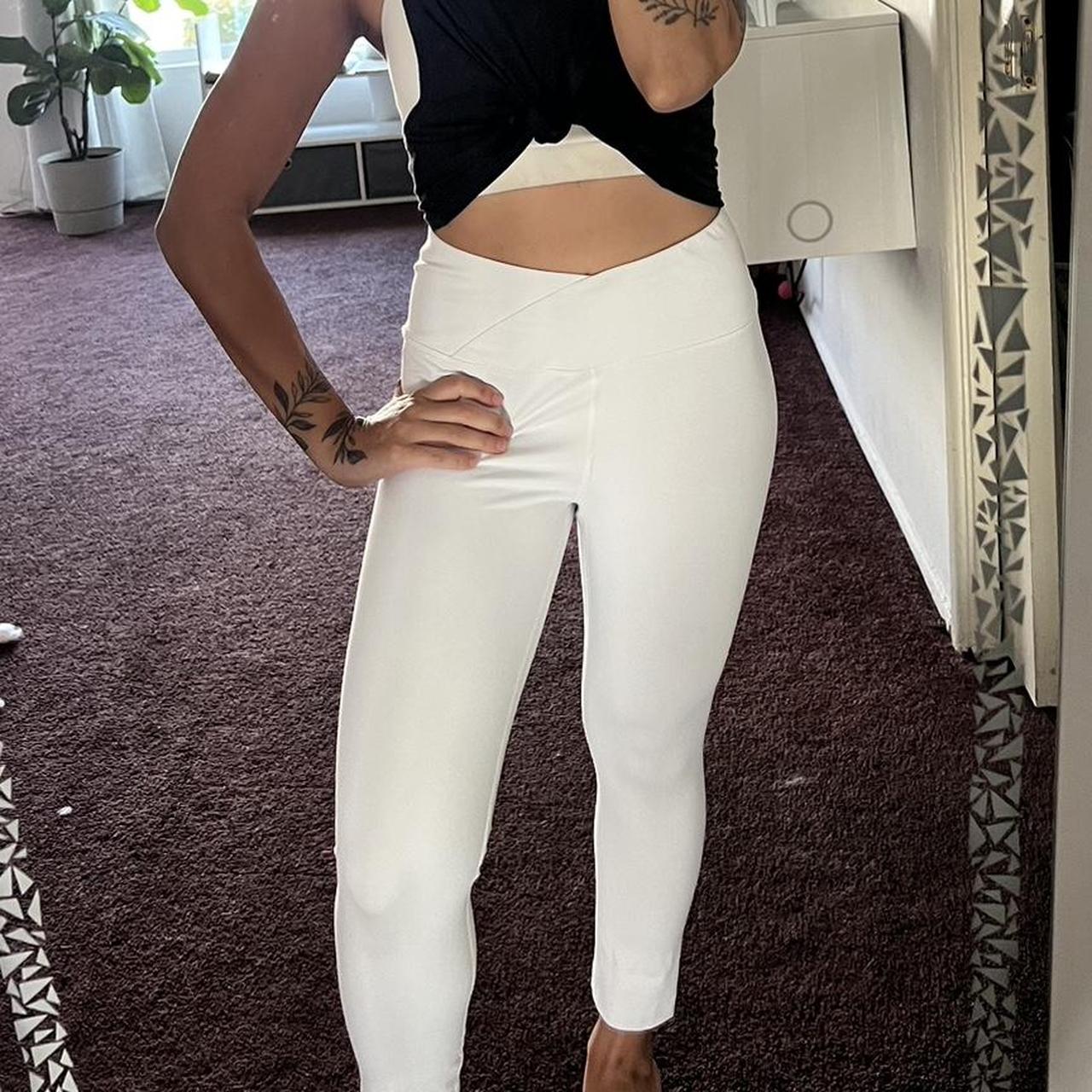 90 degrees white compression leggings capri/ankle... - Depop