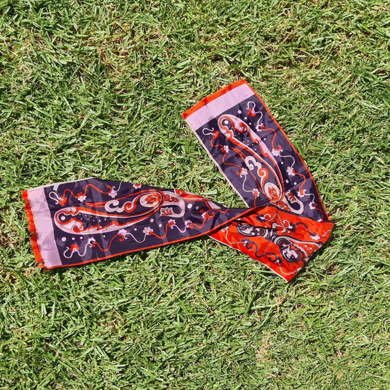 Vintage Reversible Scarf 🌈 Gorgeous red and purple... - Depop