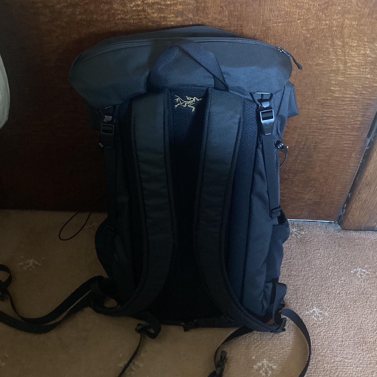 Arcteryx Mantis 30L backpack/daypack. Perfect... - Depop