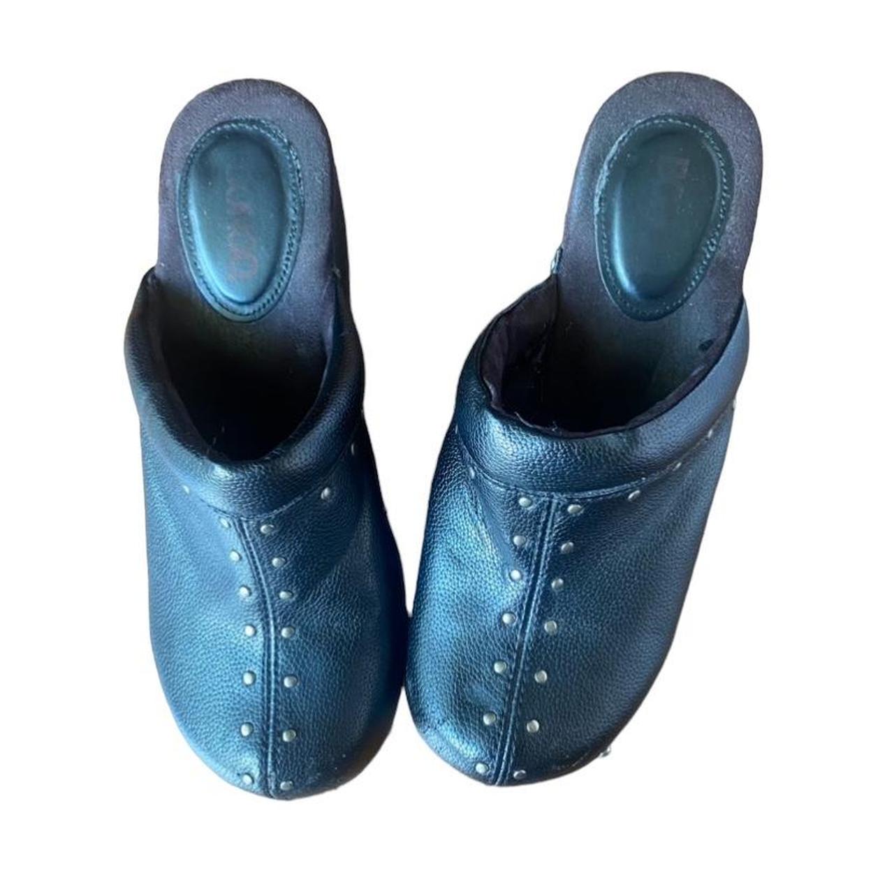 The cutest vintage 90s Bongo platform clogs! Size 8... - Depop