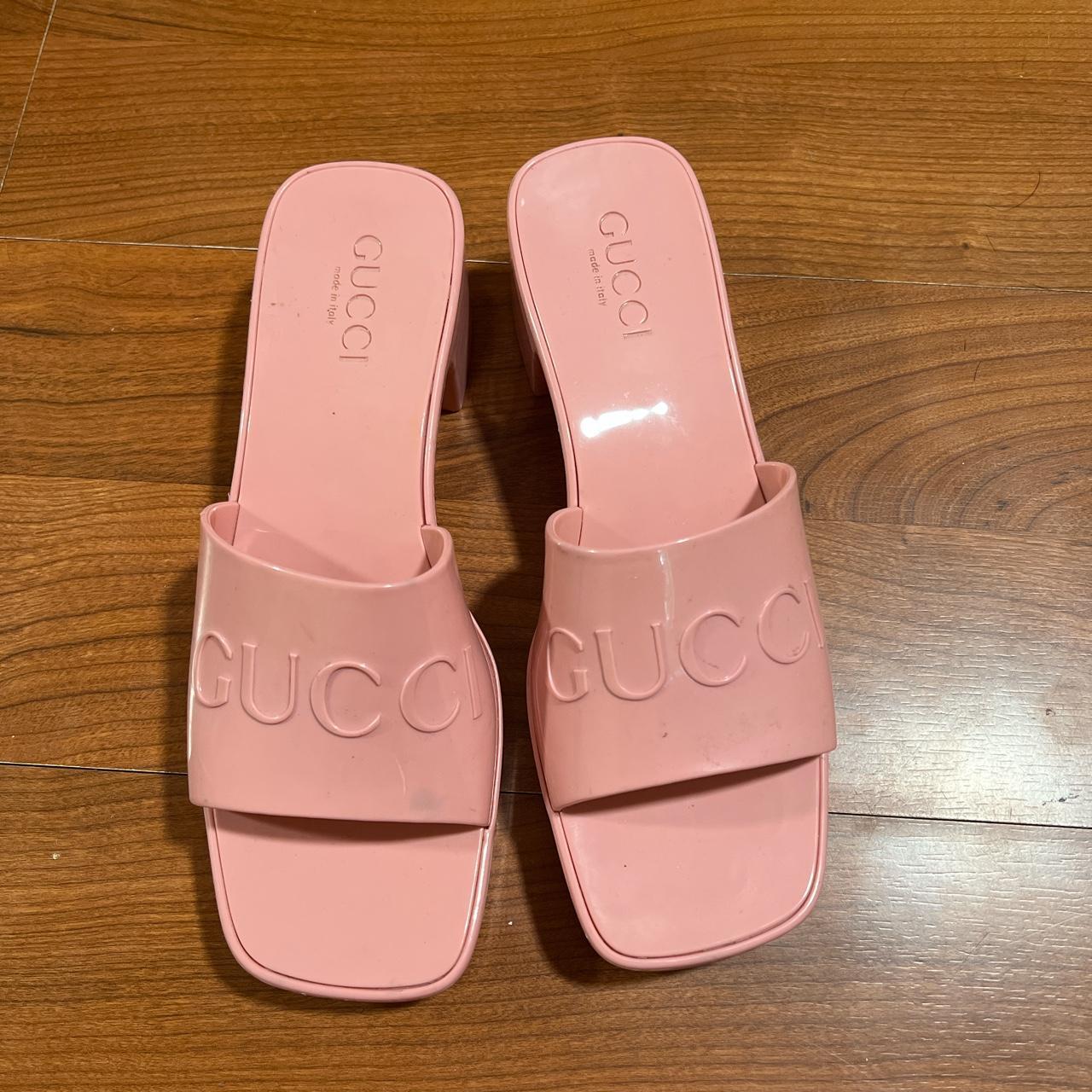 Gucci Women's Pink Sandals | Depop