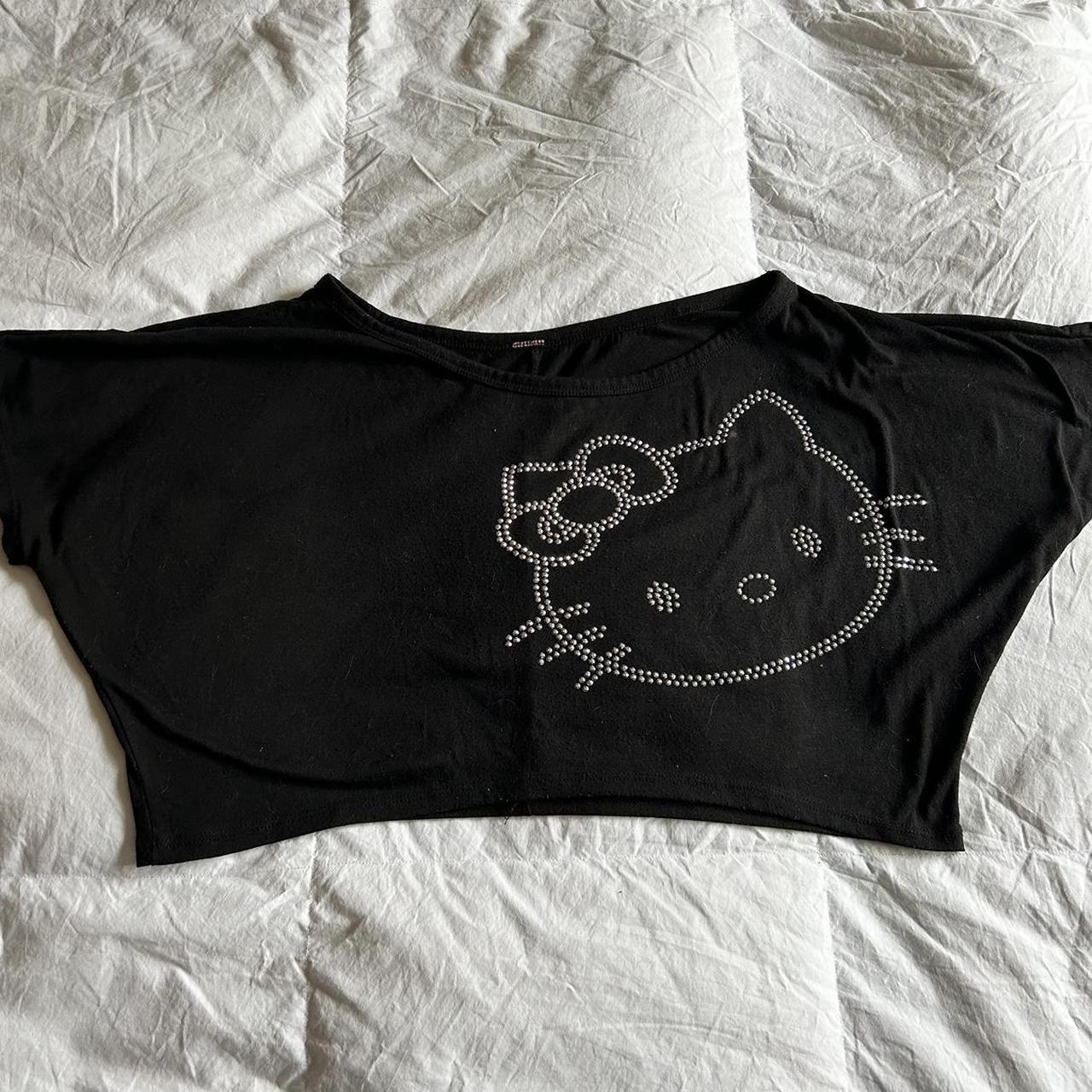 😻🖤THE CUTEST Y2K HELLO KITTY OFF THE SHOULDER... - Depop