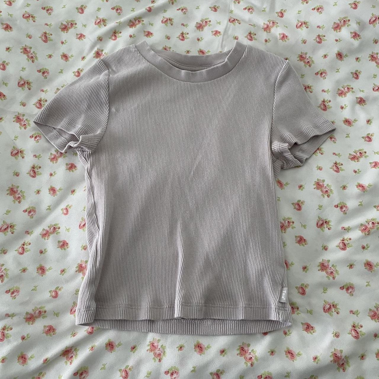 Aritzia TNA light pink ribbed crop top Size... - Depop