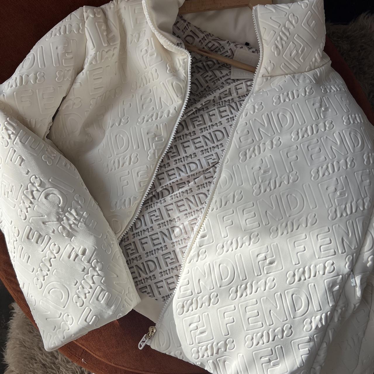 Fendi skims puffer - Depop