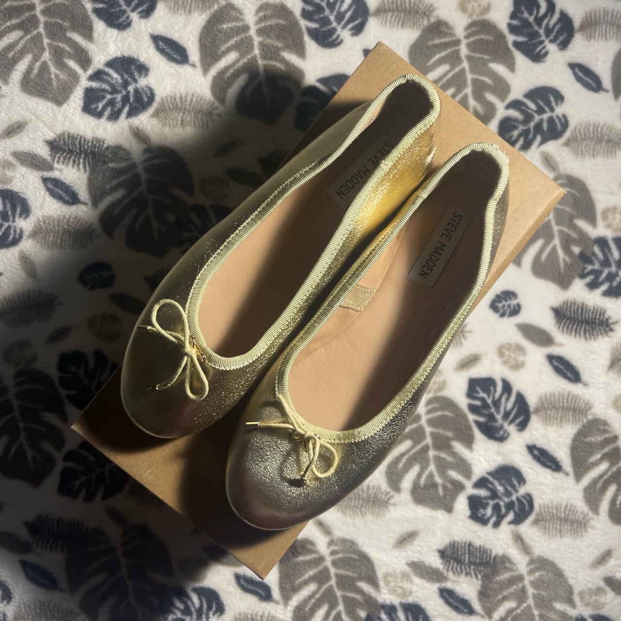 Steve Madden “Blossoms Gold” ballet flats. Minor... - Depop