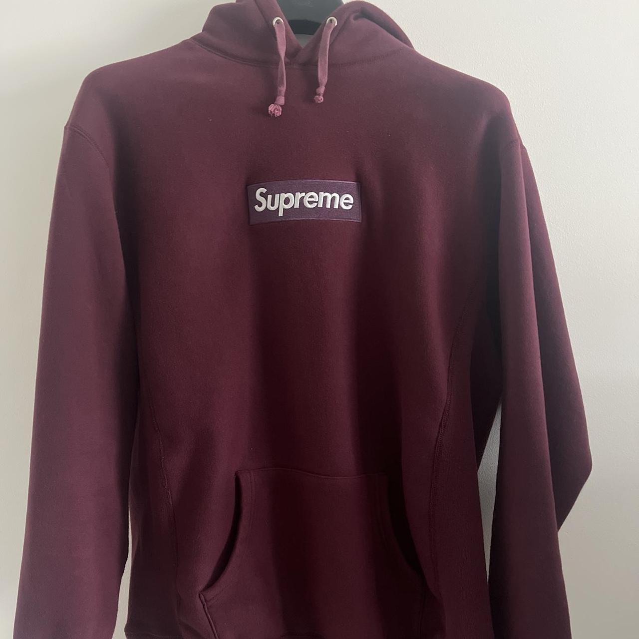 Supreme Men's Hoodie | Depop
