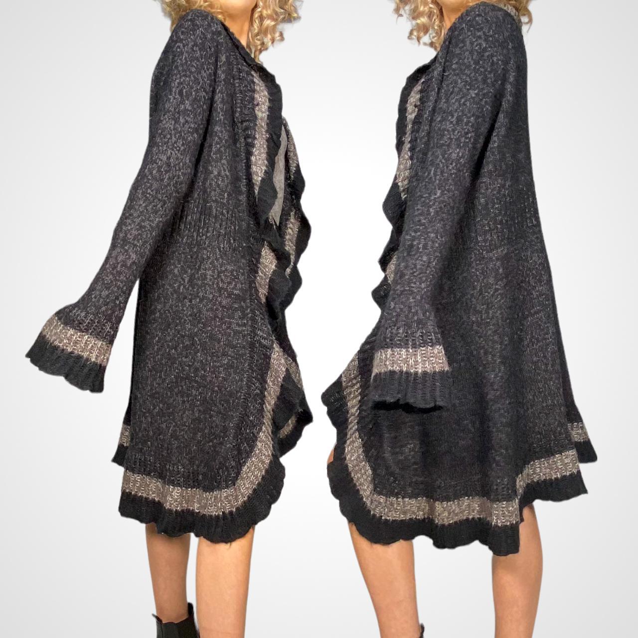 Lovely Y2K bell sleeve duster cardigan by Allison... - Depop