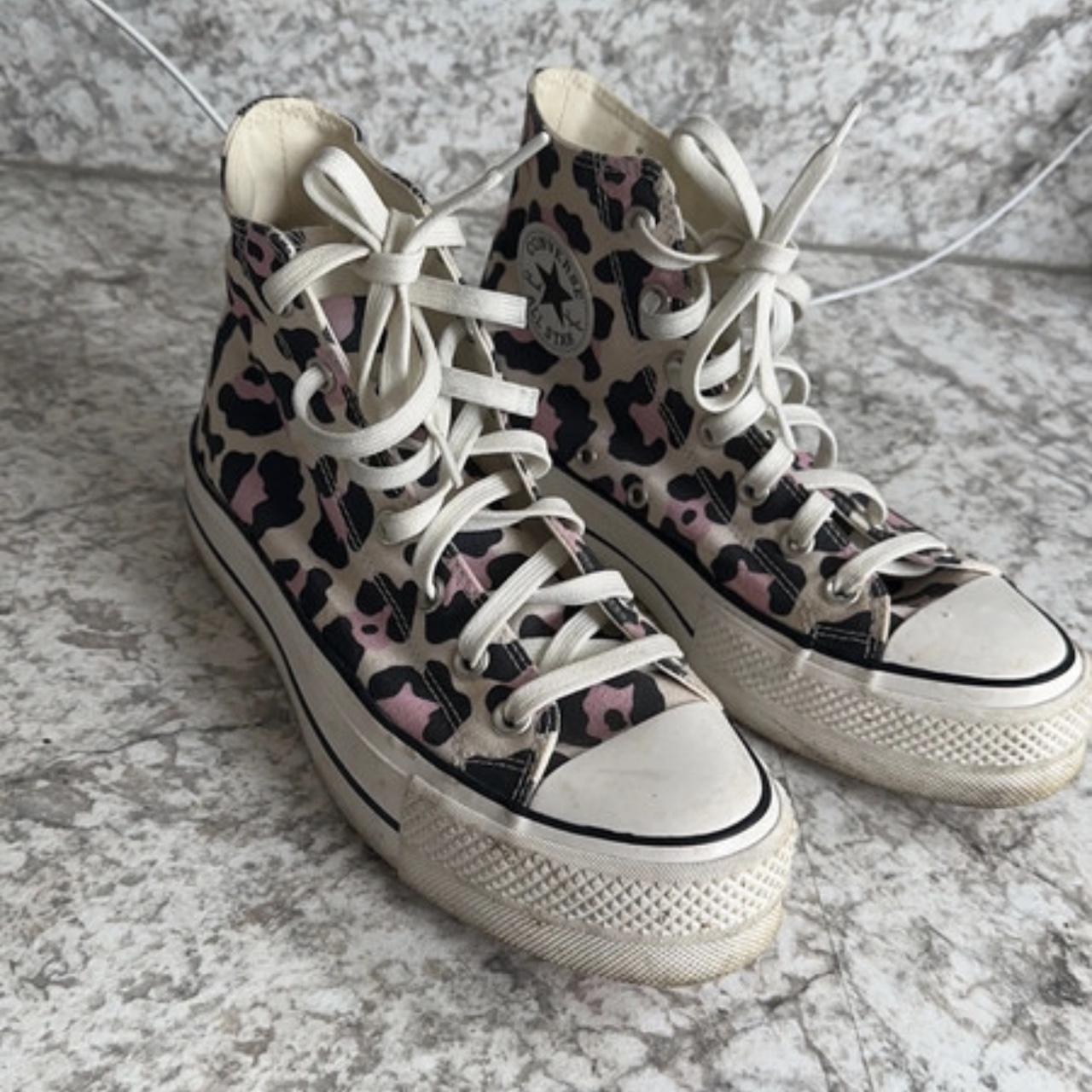 Platform leopard print converse size 6 very good... - Depop