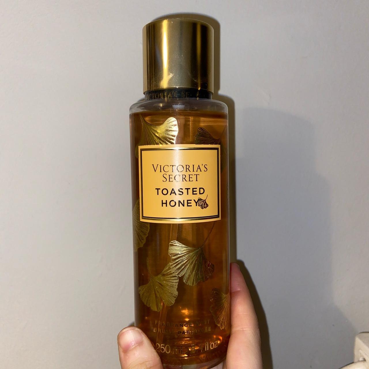 Victoria's Secret Yellow and Gold Fragrance | Depop