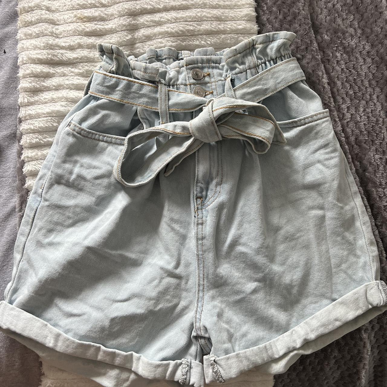 New look shorts Size 8 Never worn - Depop