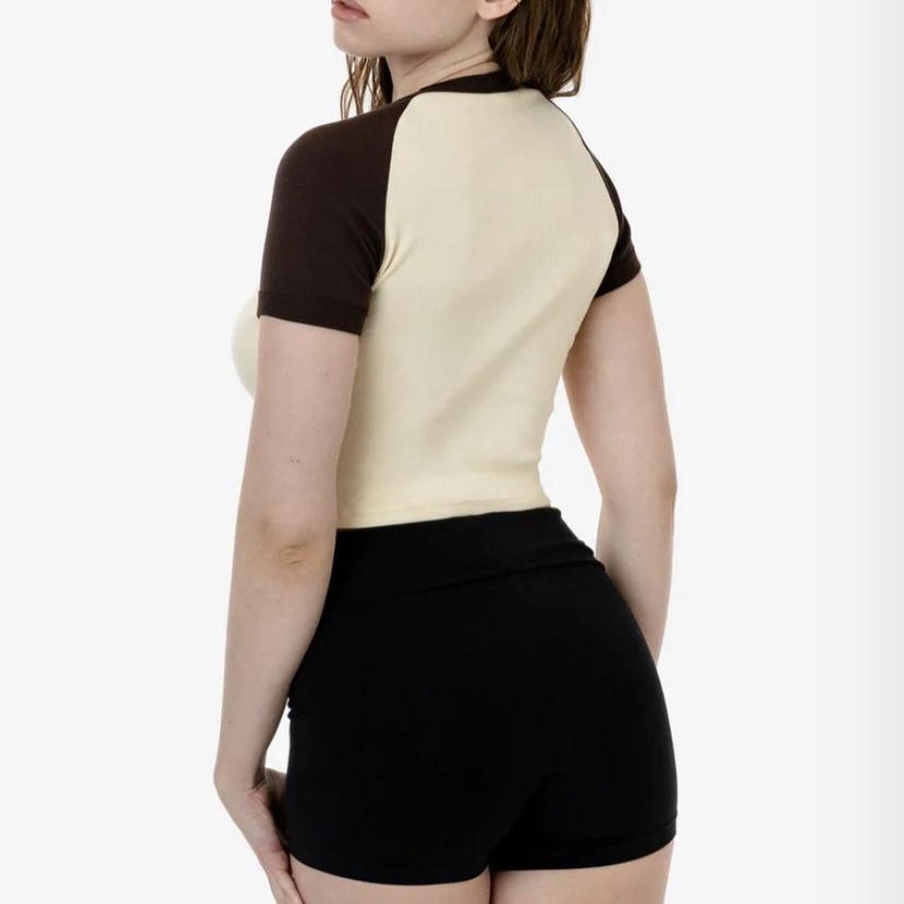 LAA baby rib raglan crop tee in brown and cream with... - Depop