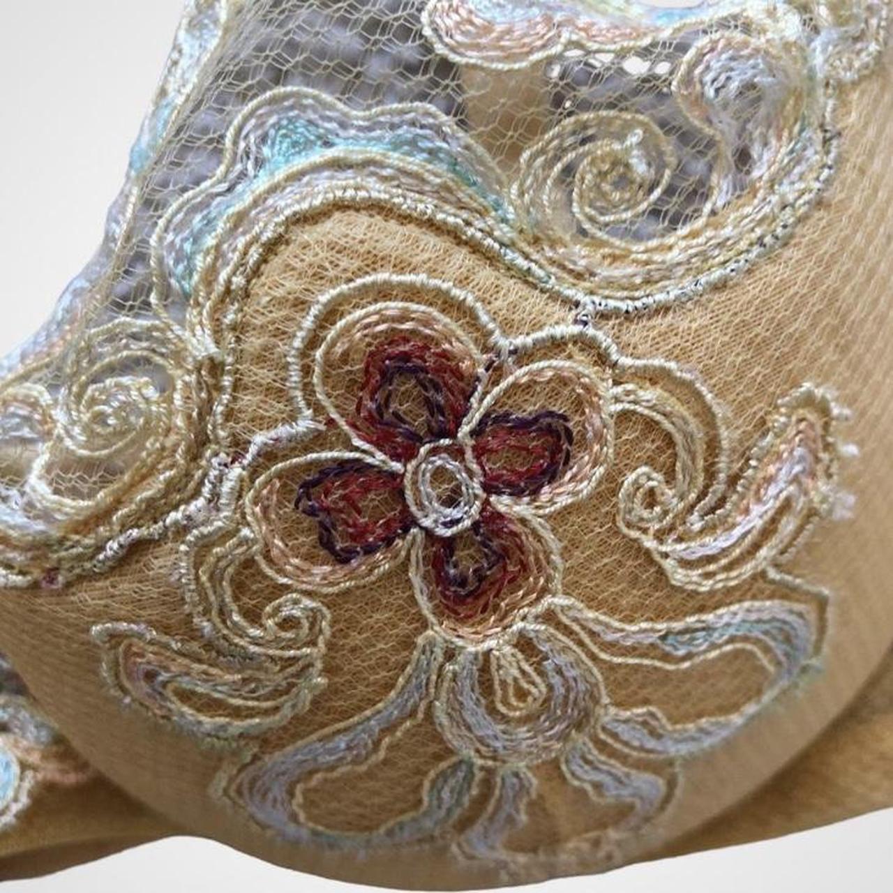 La Perla Women's Cream Bra | Depop