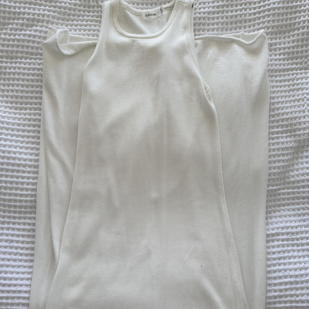 WHITE KNIT GLASSONS DRESS Perfect for summer Never... - Depop